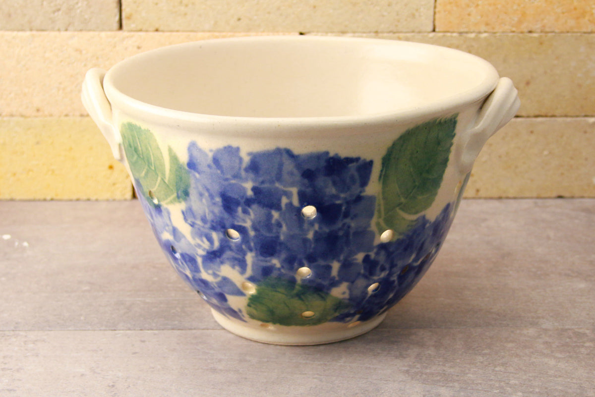 Colander - Hydrangea – Chatham Pottery