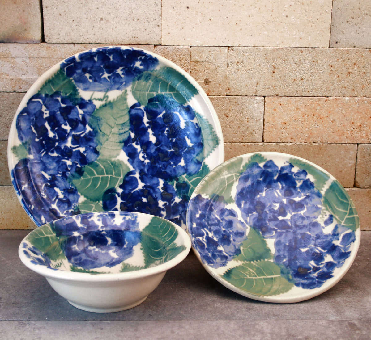Dinnerware - Hydrangea – Chatham Pottery
